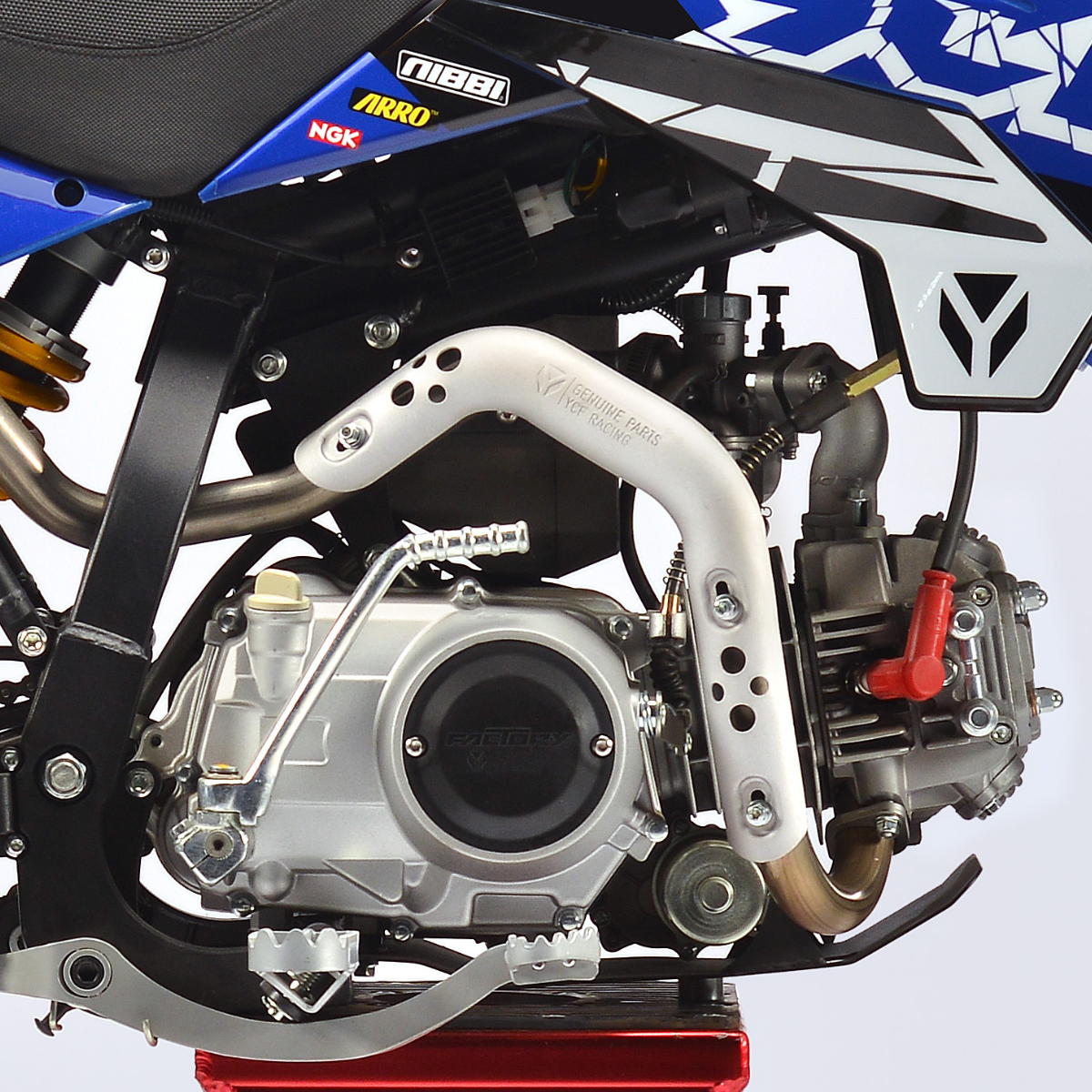 24 PILOT 150E - ENGINE